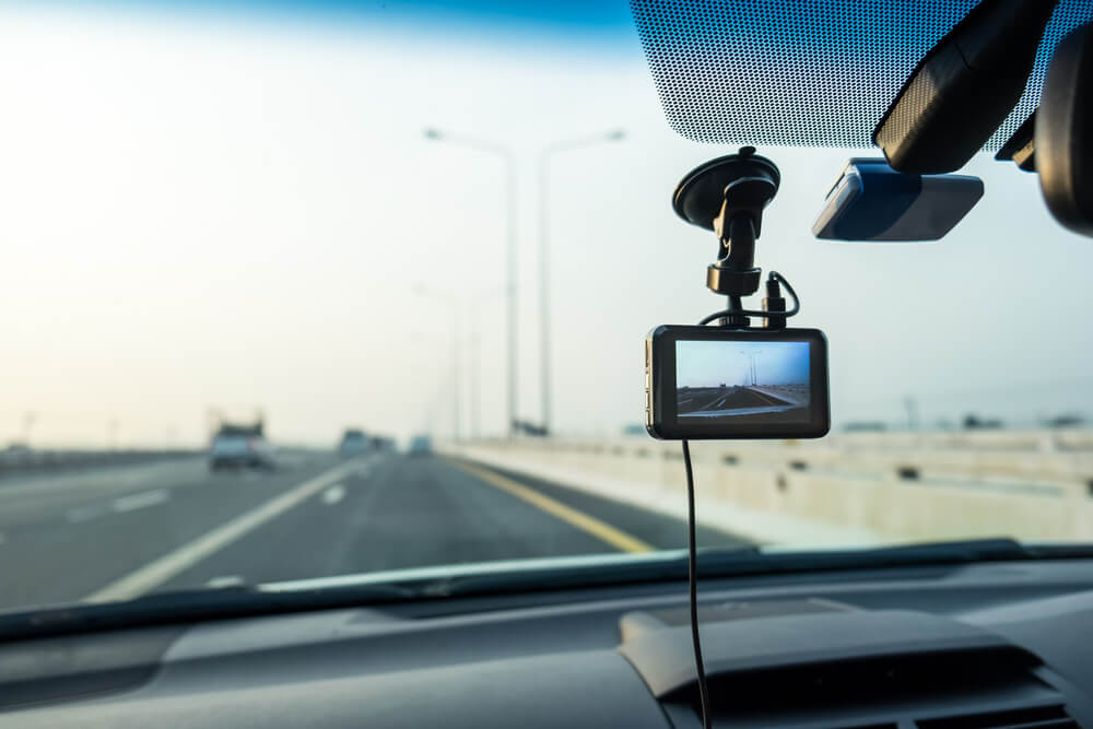 What is a dashboard camera? - Teletrac Navman AU